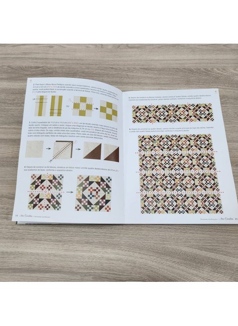 Livro Patchwork Com Retalhos - Ana Cosentino