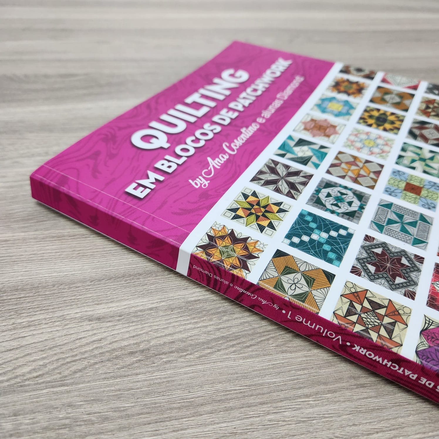 Livro Quilting em Blocos de Patchwork